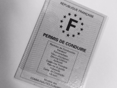 Permis blanc ou comment conduire sans permis • CharlotteAuVolant